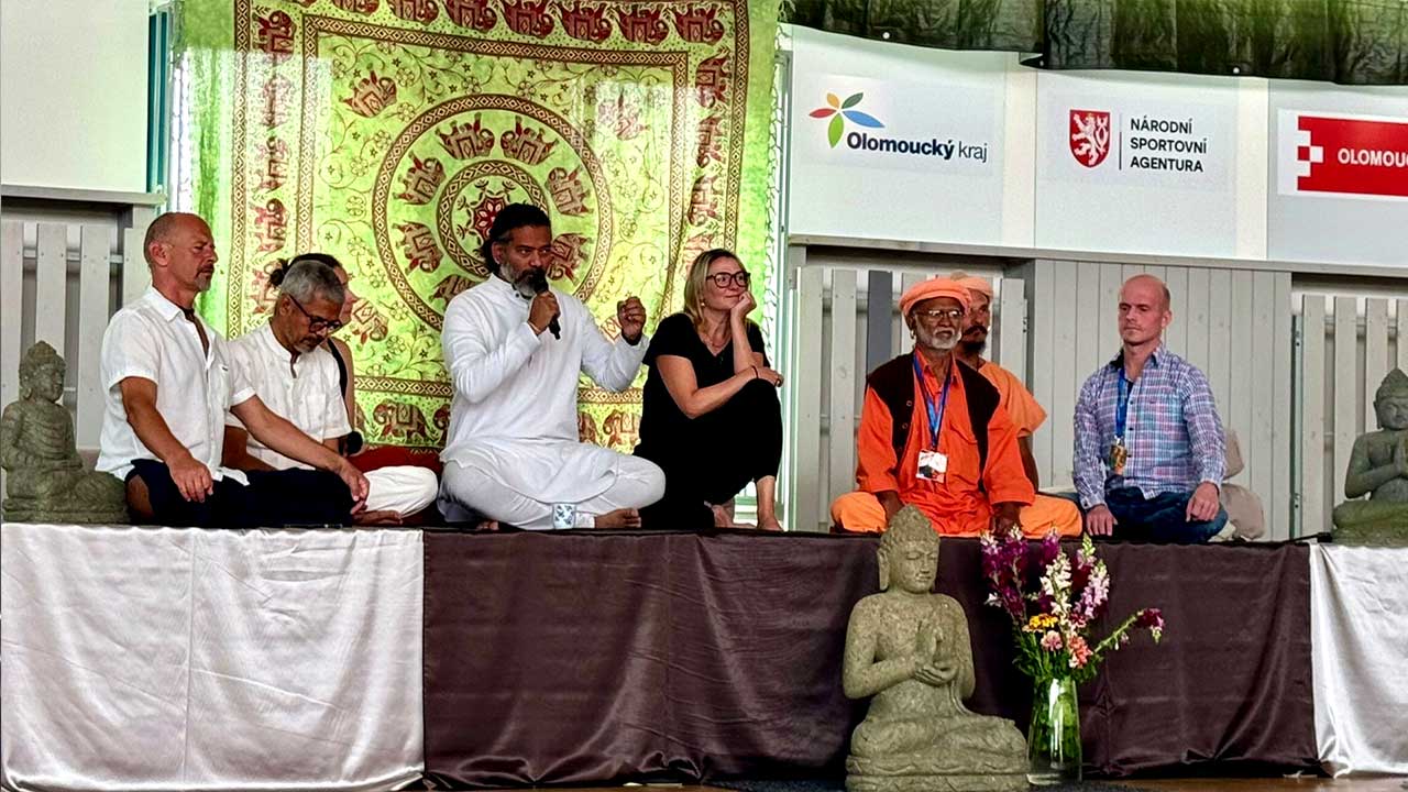 Mezinárodní kongres jógy v Olomouci | Regio TV1